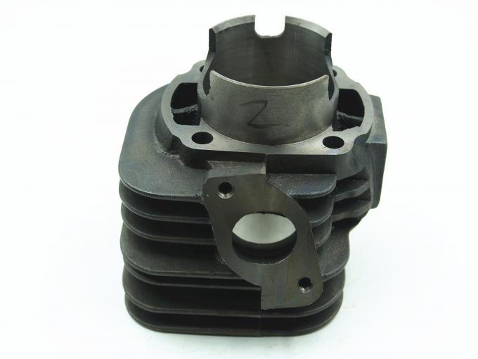 Yamaha 100 Two Stroke Cylinder , Cast Iron Cylinder Block 52mm Cylinder ...